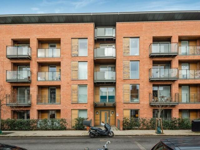 Beaufort Court, Maygrove Road, West Hampstead NW6, 3 bed flat to rent, £4,250 pcm | PrimeLocation