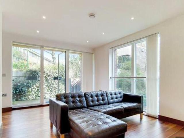 Beaufort Court, Maygrove Road, 2 Bedroom Flat