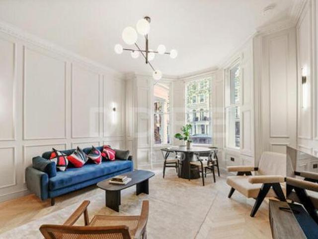 Beaufort Gardens, London, 2 Bedroom Flat