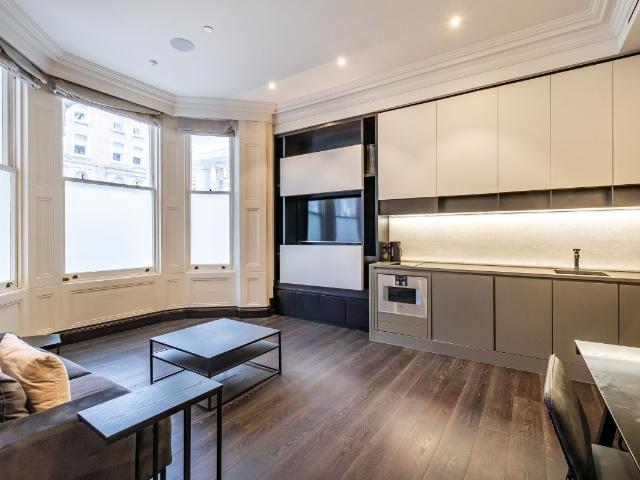 Beaufort Gardens, London SW3, Studio to rent, £3,250 pcm | PrimeLocation