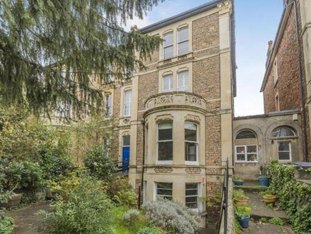 Beaufort Road, Clifton, 3 Bedroom Apartment