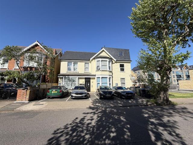 Beaufort Road, Kingston KT1, 1 bed flat to rent, £1,100 pcm | PrimeLocation