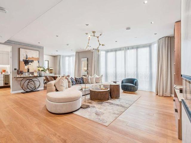 Beaufort Square, London NW9 5 bed penthouse to rent £5,950 pcm £1,373 pw