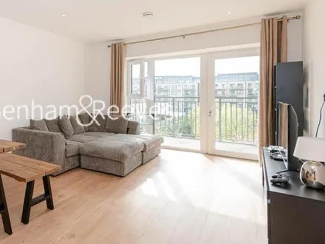 Beaufort Square, London, NW9 5XF, United Kingdom | 3 bed apartment for rent #125280941 | Rentberry