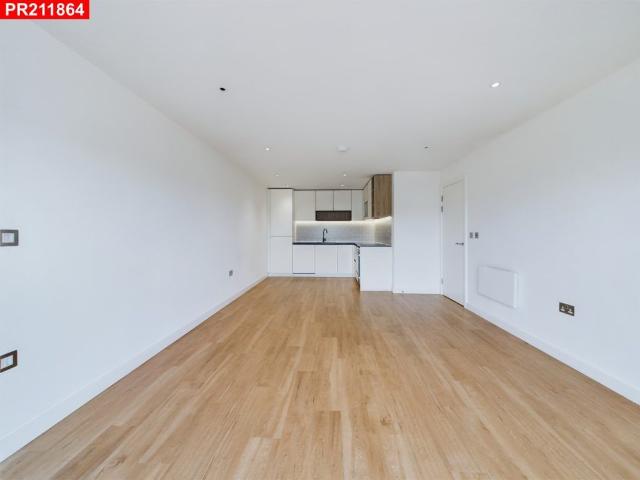 Beaufort Square, London NW9, 2 bed flat to rent, £2,401 pcm | PrimeLocation