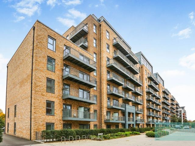 Beaufort Square, London NW9, 2 bed flat to rent, £2,250 pcm | PrimeLocation
