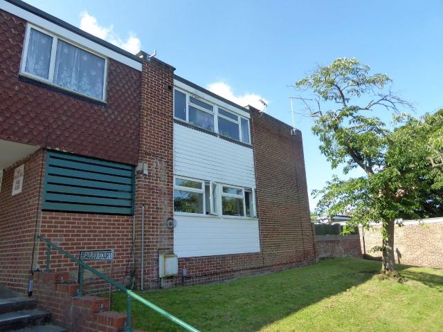 Beaulieu Court, Basingstoke RG21, 2 bed flat to rent, £1,200 pcm | PrimeLocation