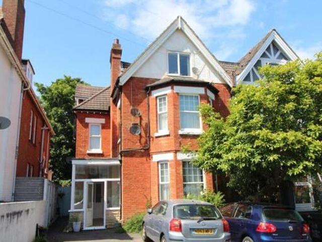 Beaulieu Road, Bournemouth, 2 Bedroom Apartment