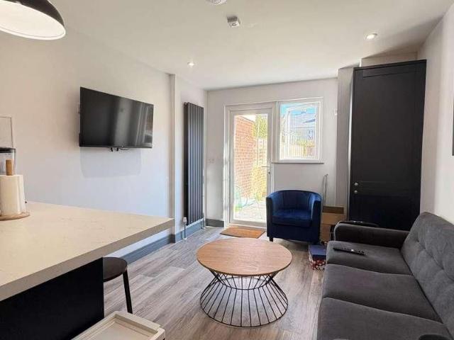 Beaulieu Road, Portsmouth, PO2