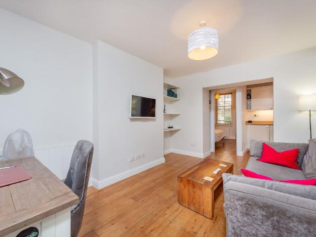 Beaumont Buildings, Covent Garden WC2B, 1 bed flat to rent, £2,400 pcm | PrimeLocation