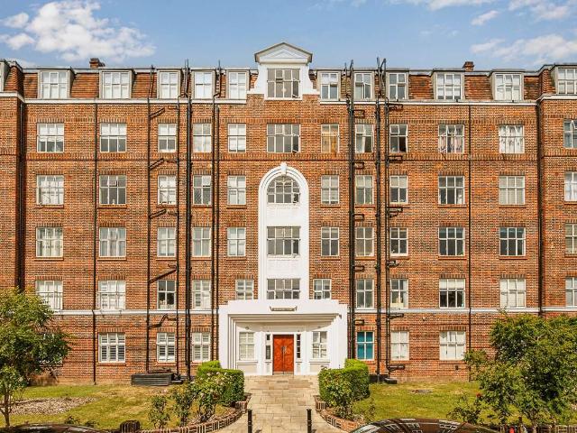 Beaumont Court, Sutton Lane North, Chiswick W4, 2 bed flat to rent, £2,500 pcm | PrimeLocation