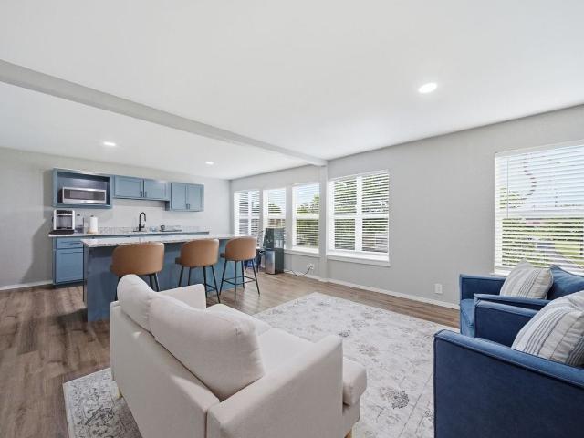 Beaumont Cove 2 Bedroom Apartment for Rent at 3147 S 108th East Ave, Tulsa, OK 74146