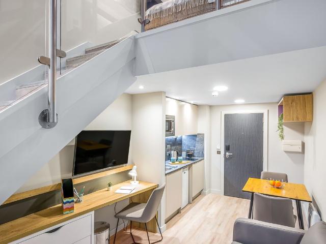 Beaumont Fee, Lincoln LN1, Room to rent, £1,296 pppm | PrimeLocation