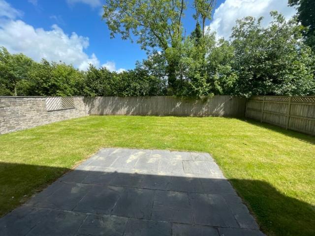 Beaumont Grove, Swansea, SA2