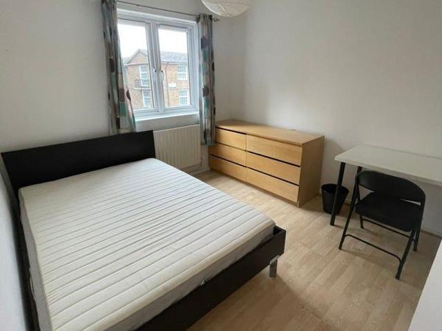 Beaumont Square, London E1, Room to rent, £910 pcm | PrimeLocation