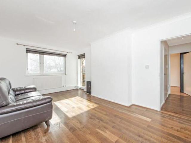 Beaumont Square, Mile End, London E1, 3 bed flat to rent, £2,750 pcm | PrimeLocation
