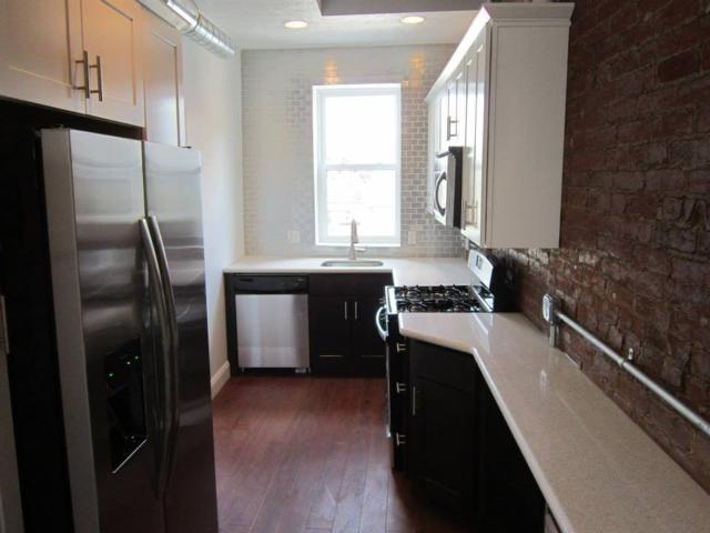 Beautiful 3 bed, 1 bath luxury apartment South Side Flats