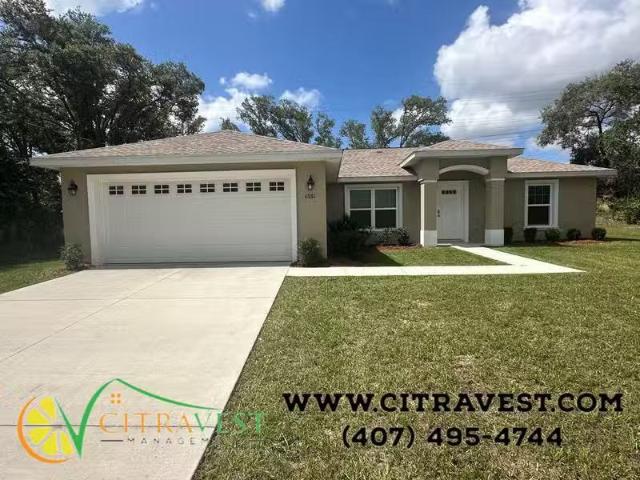 Beautiful 3 Bedroom Home Available in Citrus Springs! 6961 N.