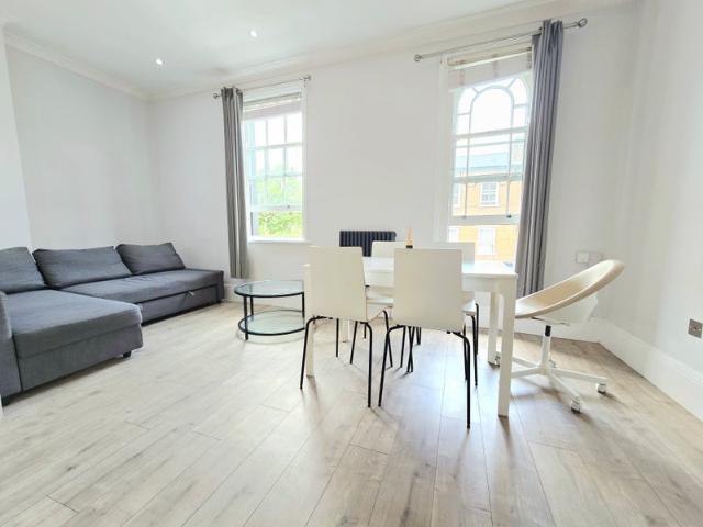 Beautiful 3 bedroom in Highbury and Islington!