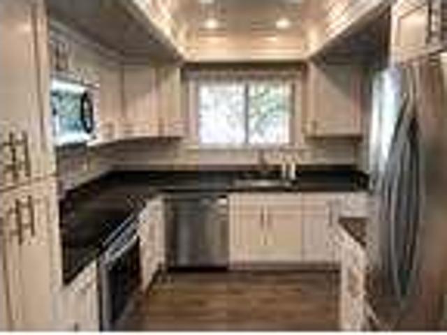 Beautiful 3 Bedroom/ 2 Bathroom House