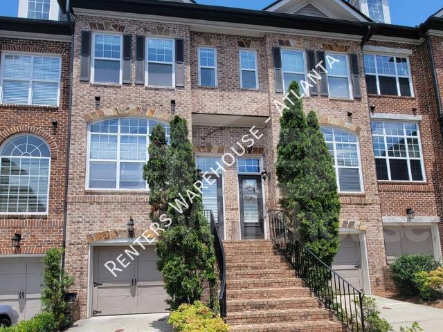 Beautiful 3 Story Brick Buckhead Townhome!