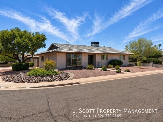 Beautiful 3BR Scottsdale Home, Available Now!