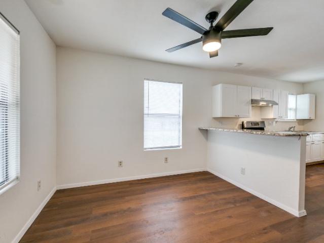 Beautiful 1 Bed 1 Bath Unit in Farmers Branch