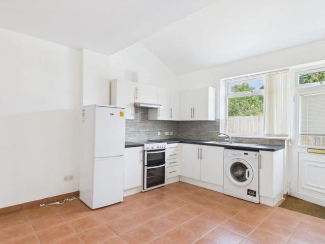 Beautiful 1 Bed Apart £1650/month