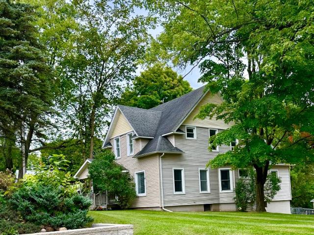 Beautiful 1 Bed Bath in down town West BranchMI