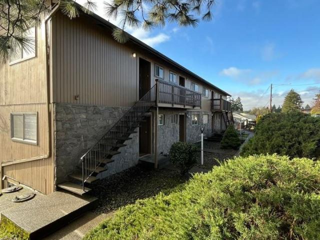Beautiful 1 bedroom homes available in Downtown Vancouver! View of the Portland Lights! 1 Bedroom Apartment for Rent at 2127 E 6th St, Vancouver, WA 98661 Hudson's Bay