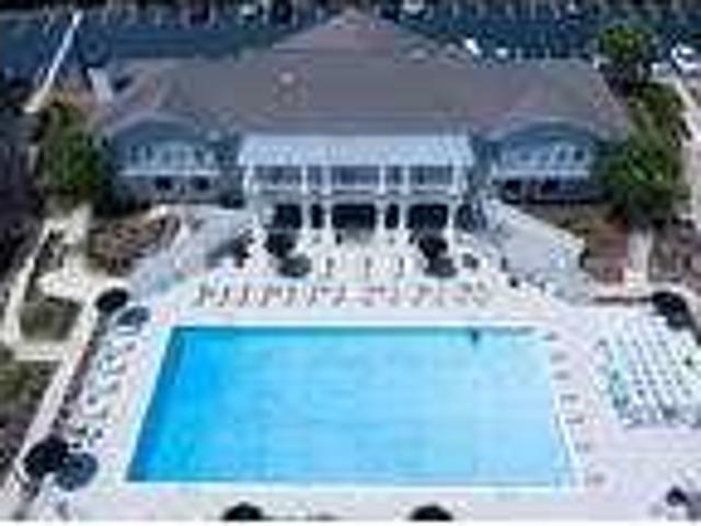 Beautiful 1 Bedroom 1 Bathroom Available Now $1035/Month