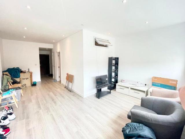 Beautiful 1 double bed New build New Development