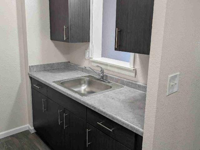 Beautiful 1bd near Marquette