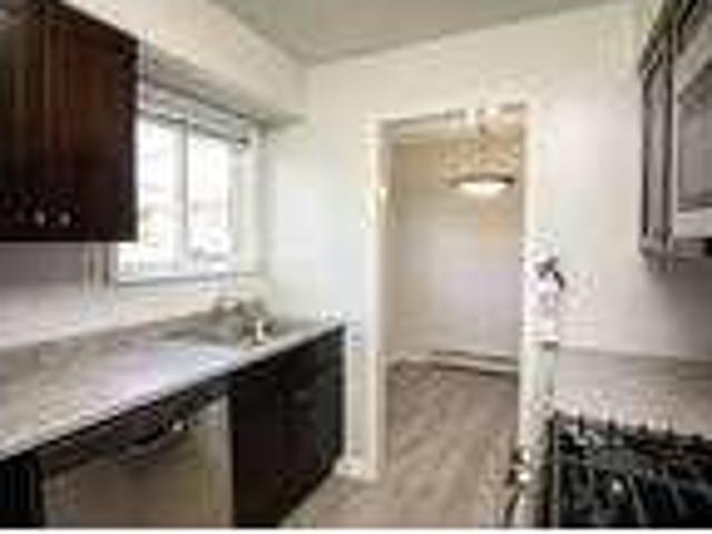 Beautiful 1Bd 1Ba Now Available $1835/Mo