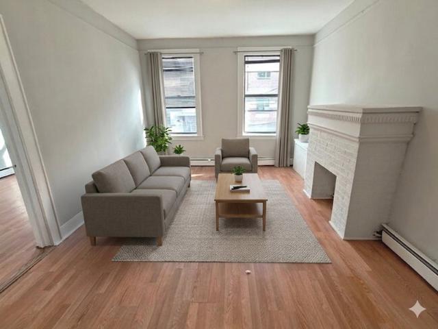 Beautiful 1BR 1BA apartment on 3rd floor in Newark