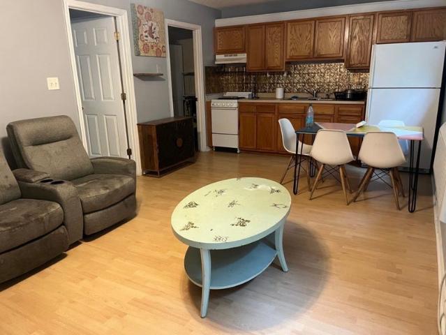 Beautiful 2 bed 1 bath