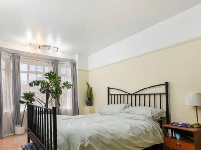 Beautiful 2 Bed Garden Flat | up 6 Month Let
