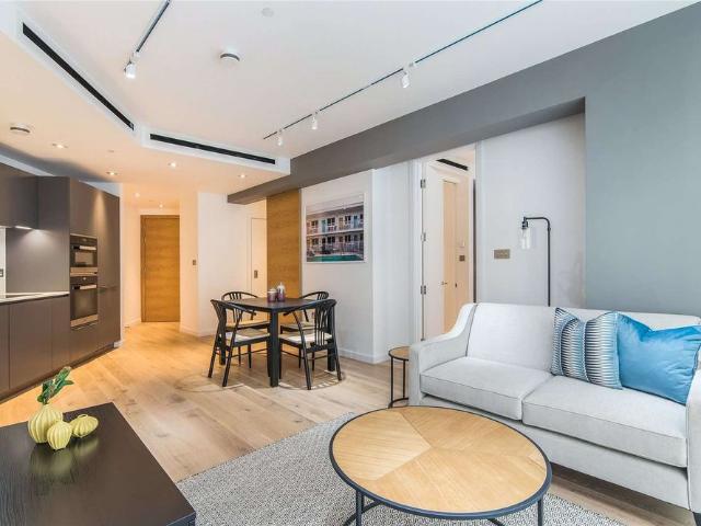 Beautiful 2 bedroom apartment in a stylish boutique development with concierge, furnished to a very high standard, just 0.2 miles to St. James Park station