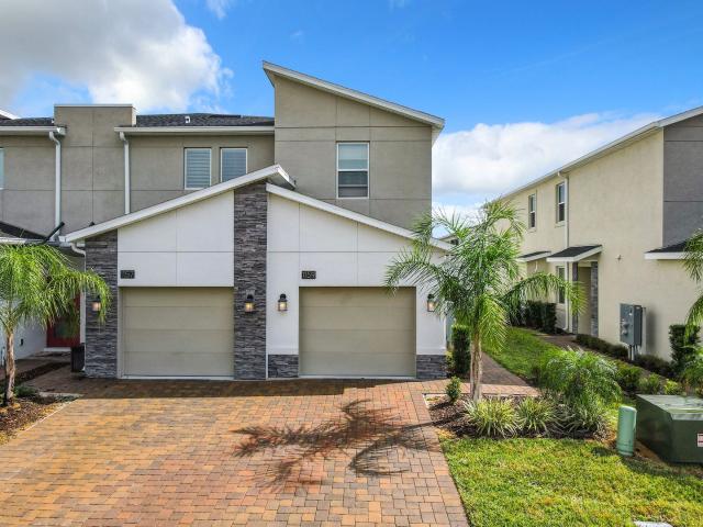 Beautiful 2 Bedroom, 2 Bath Furnished Condo in ChampionsGate Resort – Furniture Optional!