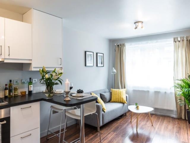 Beautiful 2 Bedroom 2 Bathroom Home Available Now