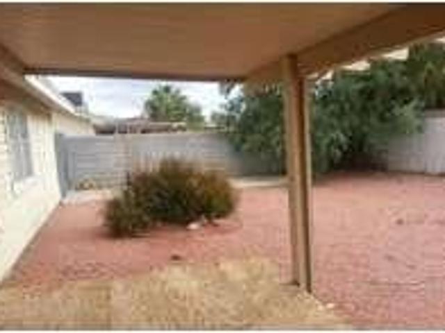 Beautiful 2 bedroom 2 bathroom single family