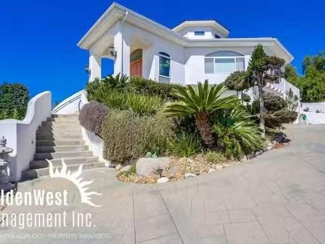 Beautiful 2Bdm 1Ba Attached Apartment with a View 1749 Carria.