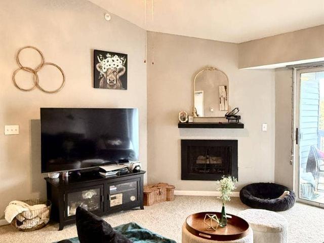 BEAUTIFUL 2bed 2bath
