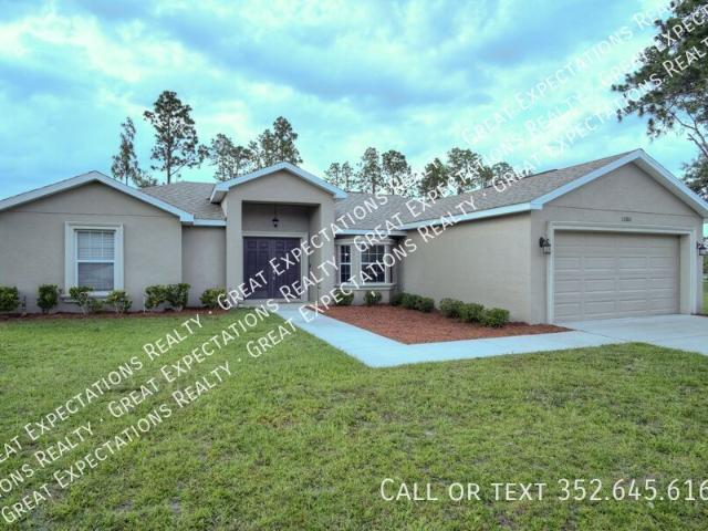 Beautiful 3/2/2 House for Rent. Available Now!