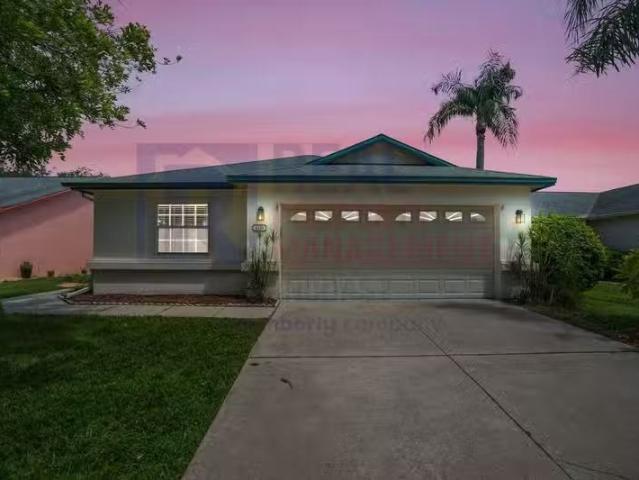 Beautiful 3/2 In Peridia Golf and Country Club! 4419 Murfield.