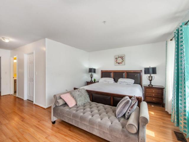 Beautiful 4 bedroom with backyard available, clean