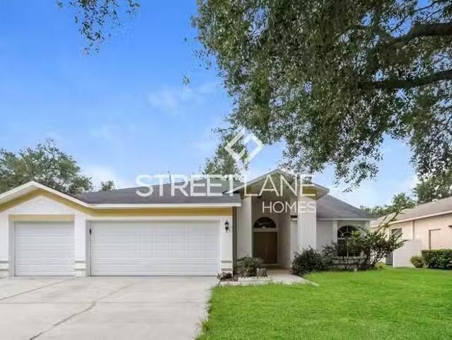 Beautiful 4 Bedroom 2 Bathroom Home in Riverview Ready for Mov.
