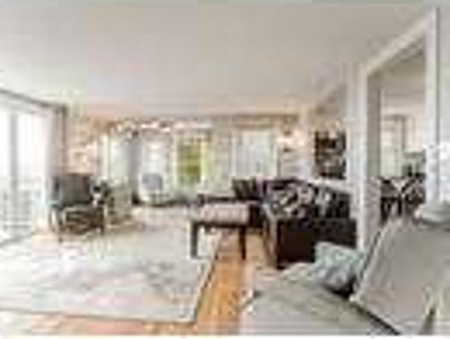 Beautiful 4 bedrooms 2 bathrooms ocean view cottage