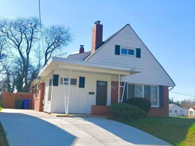Beautiful 4 BR/2 BA Single Family Home in Silver Spring!