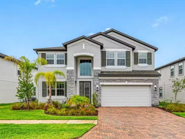 Beautiful 5 bedroom, 4 bath, 2 car garage Home in New Tampa 1.